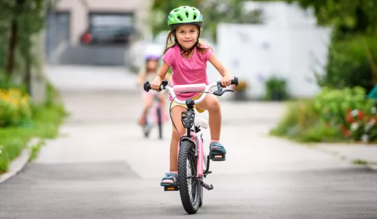 ¡A pedalear! Tips para que tus niños aprendan a andar en bici
