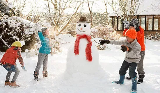 Cómo hacer un muñeco de nieve de Navidad: trucos y pasos